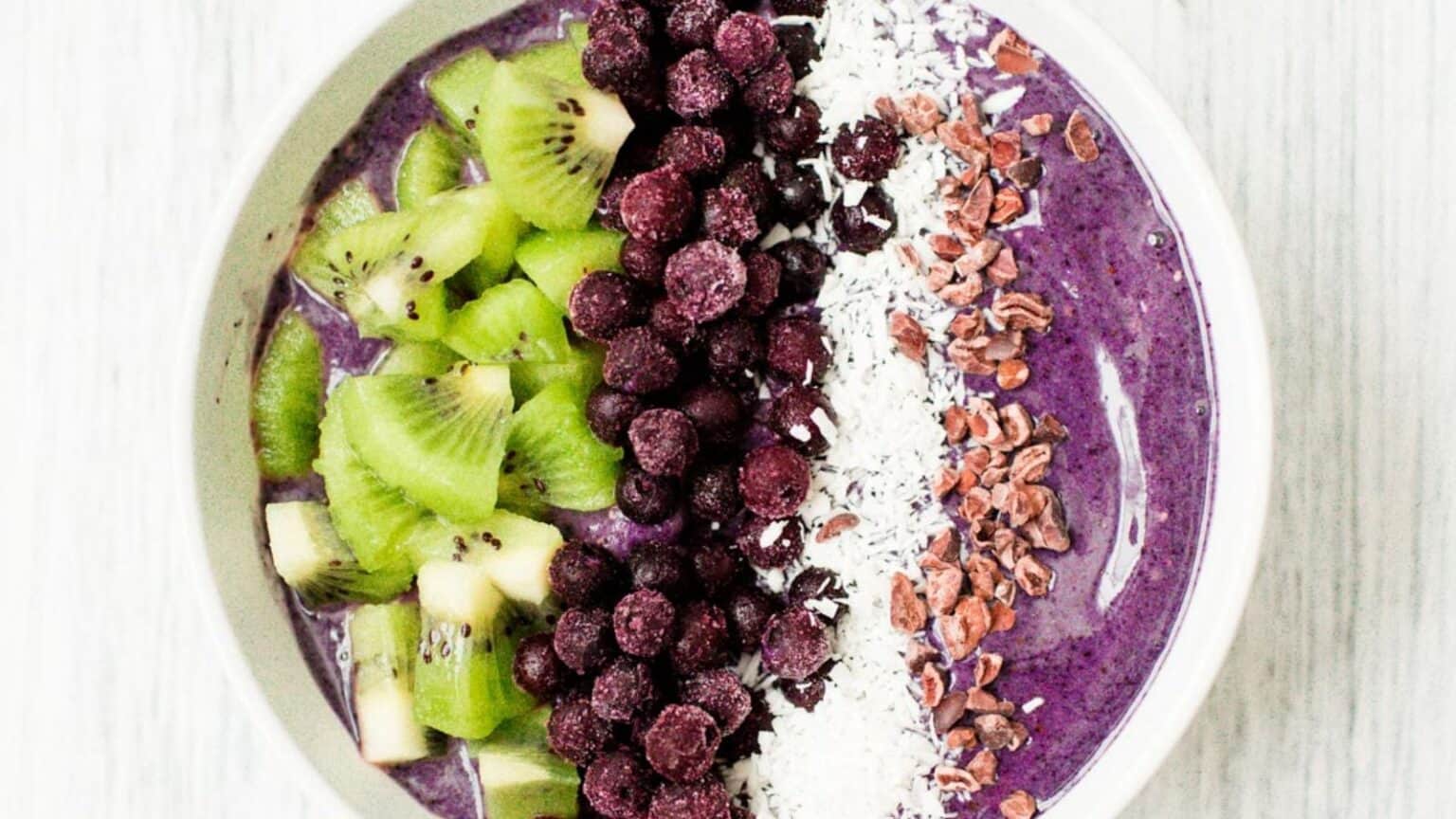 24 Breakfast Bowls That Are Packed With Flavor and Nutrition - Savor ...
