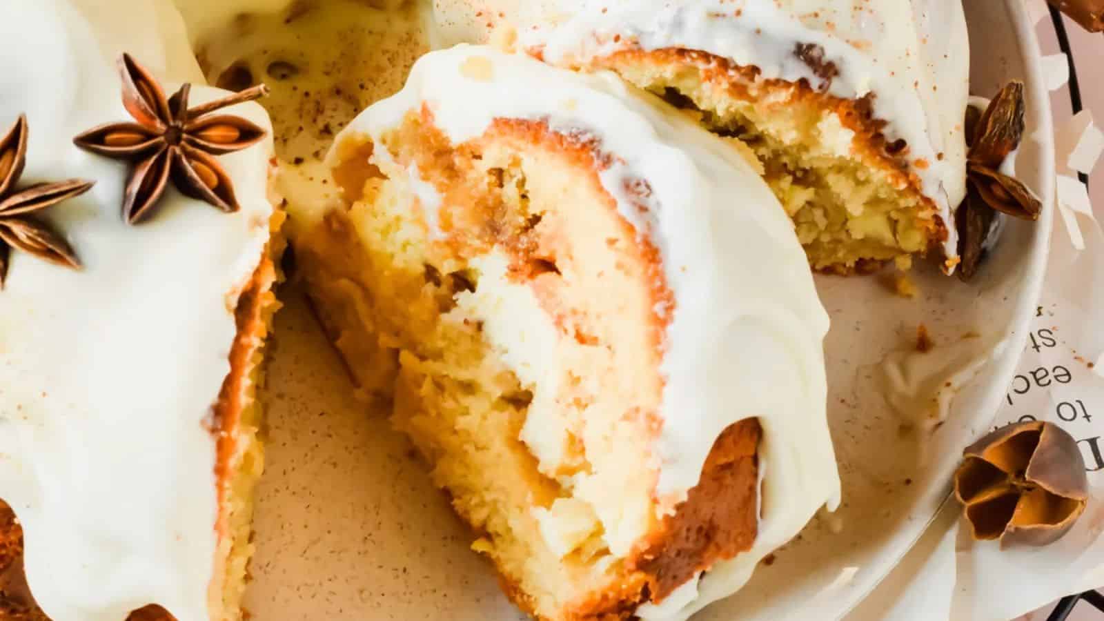 18 Perfect Bundt Cakes You’ll Want to Slice Into Again and Again ...