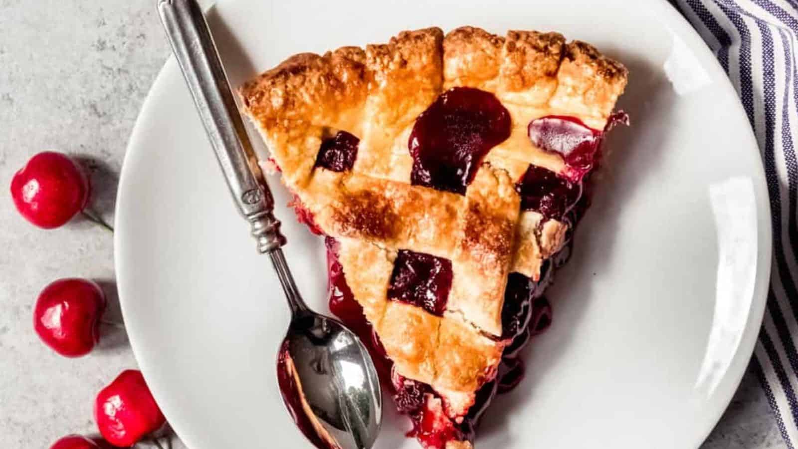 18 Heavenly Fruit Pies That Taste Like a Slice of Paradise - Savor and ...