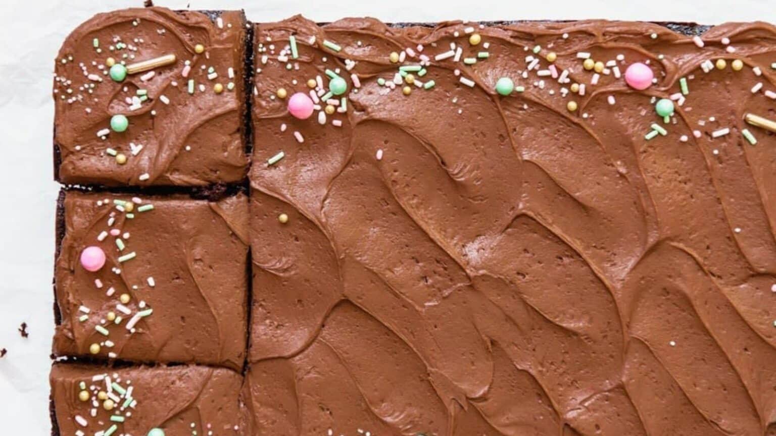 22 Irresistible Chocolate Cakes That Taste Like Pure Heaven - Savor and ...
