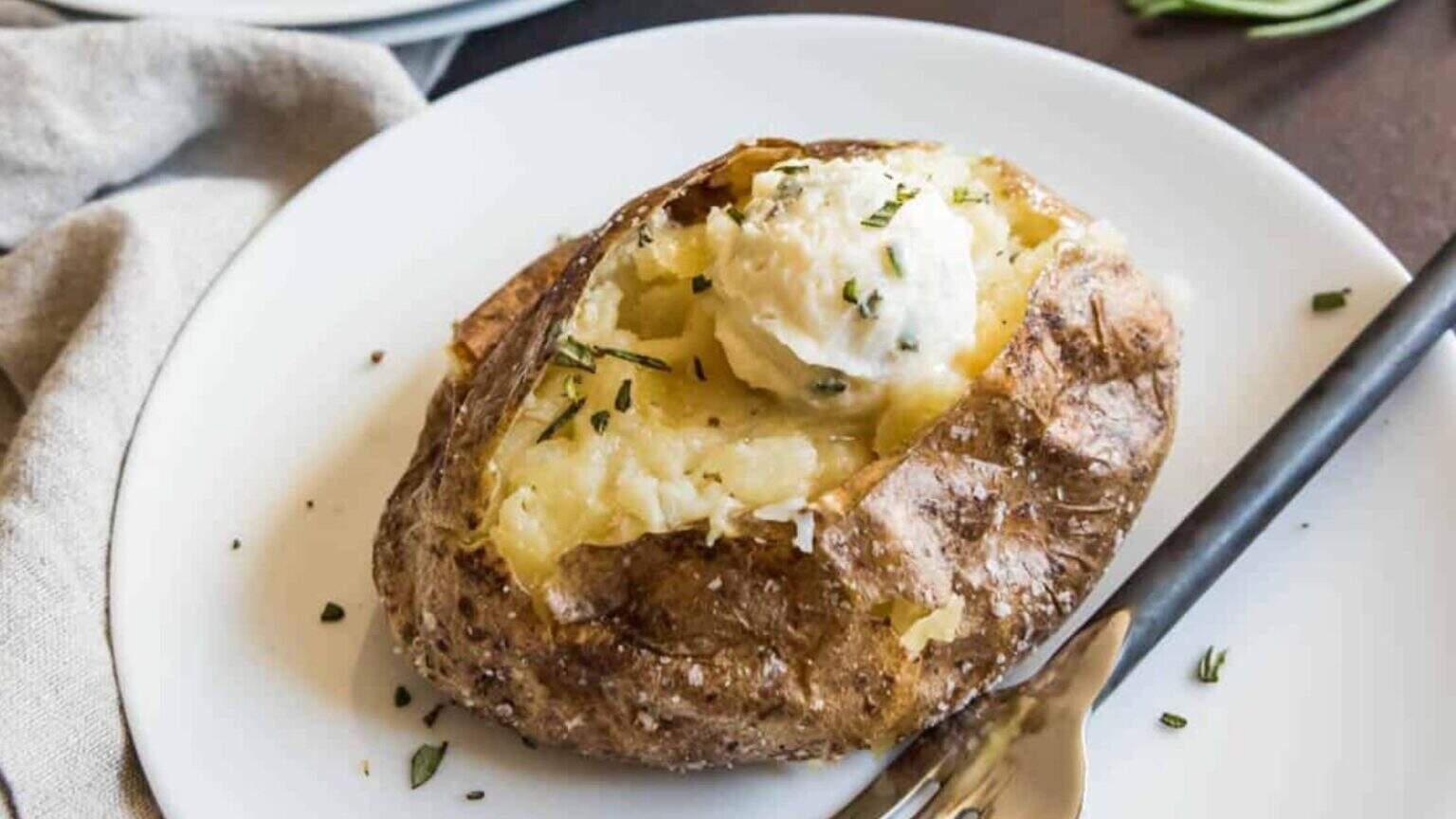 14 Mouthwatering Baked Potato Recipes You’ll Want to Make Every Week ...
