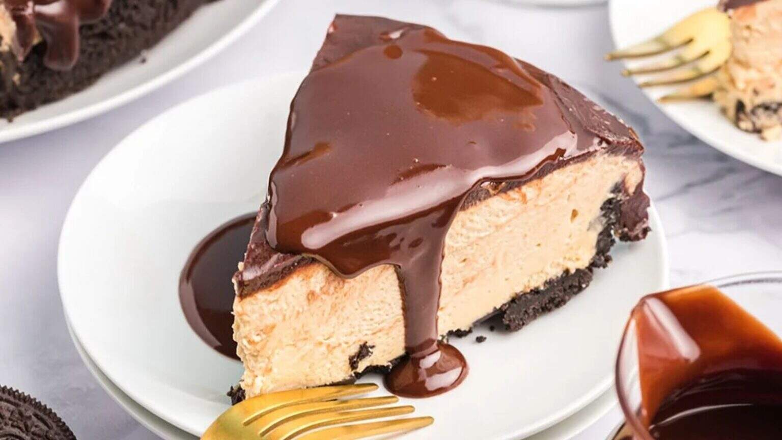 20 Cheesecake Recipes So Good, You’ll Want to Lick the Plate! - Savor ...