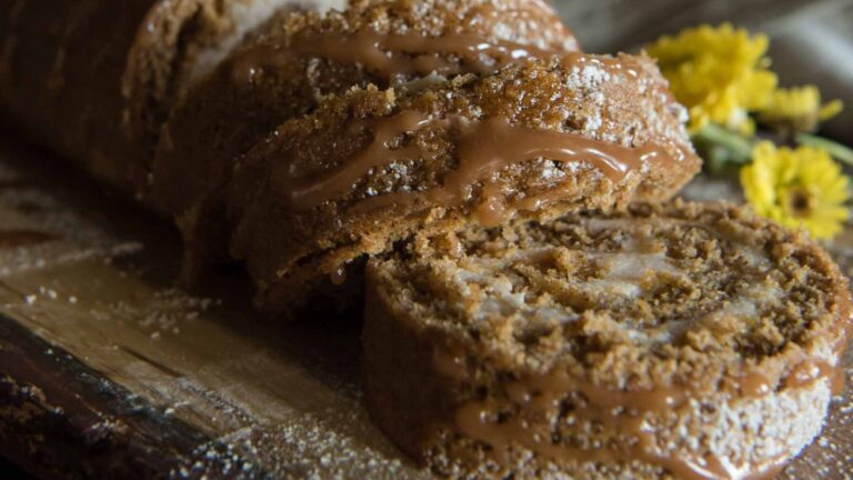 14 Perfectly Swirled Roll Cakes That Are Almost Too Pretty to Eat ...