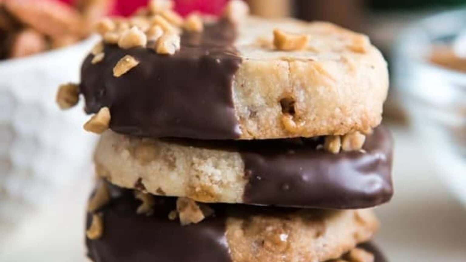 14 Silky, Butter-Rich Shortbread Cookies That Melt Instantly - Savor ...