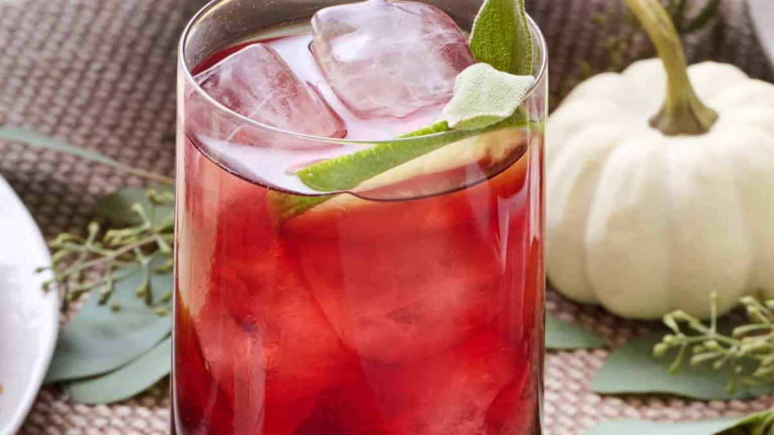 16 Mocktails That Prove Alcohol-Free Can Still Feel Fancy - Savor and Smile