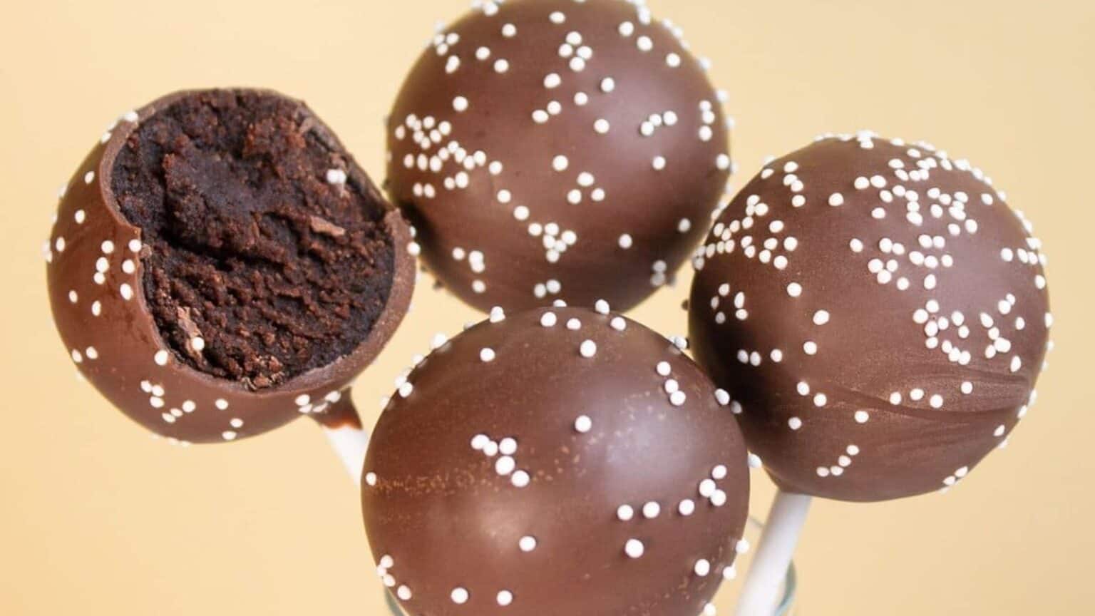 18 Cake Pops That Turn Simple Ingredients Into Bite-Sized Magic - Savor ...
