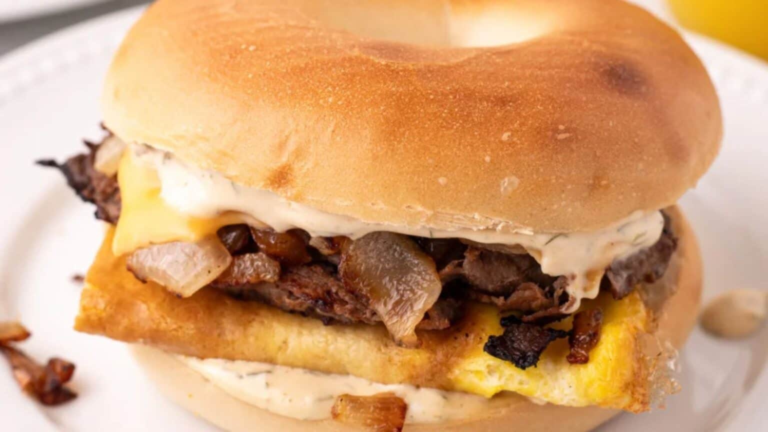14 Bagel Sandwiches That Take Breakfast and Lunch to the Next Level ...