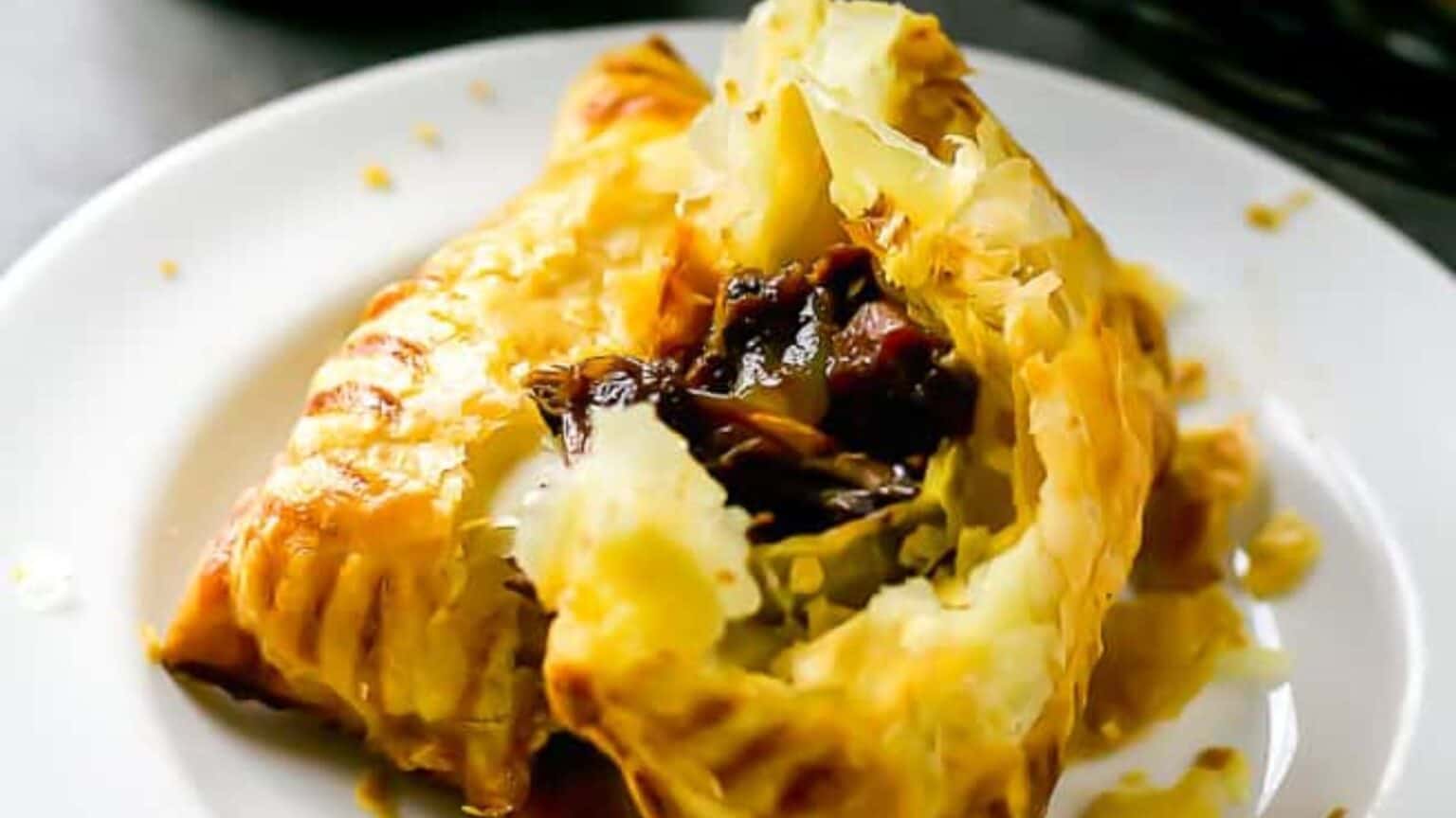 12 Creative Recipes to Make with Puff Pastry for Any Occasion - Savor ...