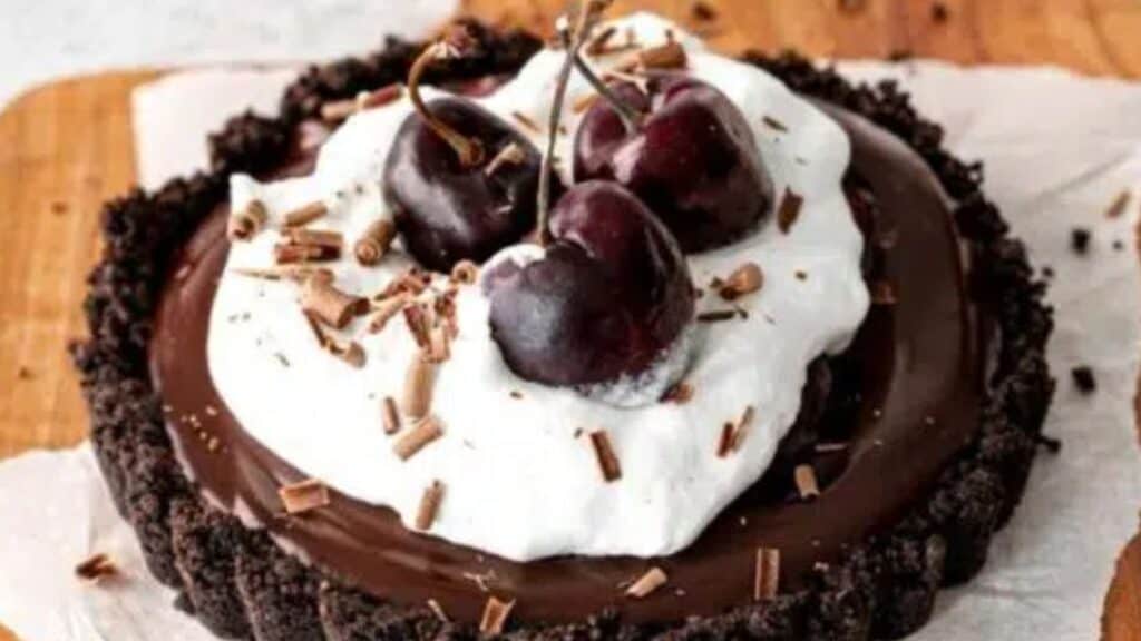 14 Sweet and Savory Tarts That Turn Heads on Any Table - Savor and Smile