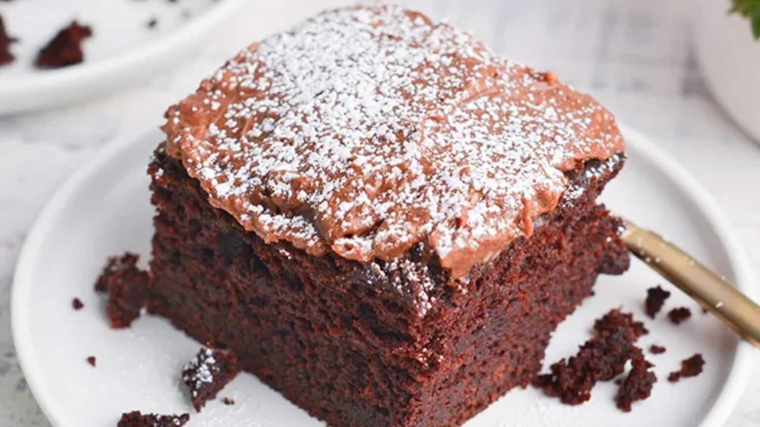 14 Chocolate 9x13 Cakes That Are Dangerously Easy to Eat in One Sitting ...