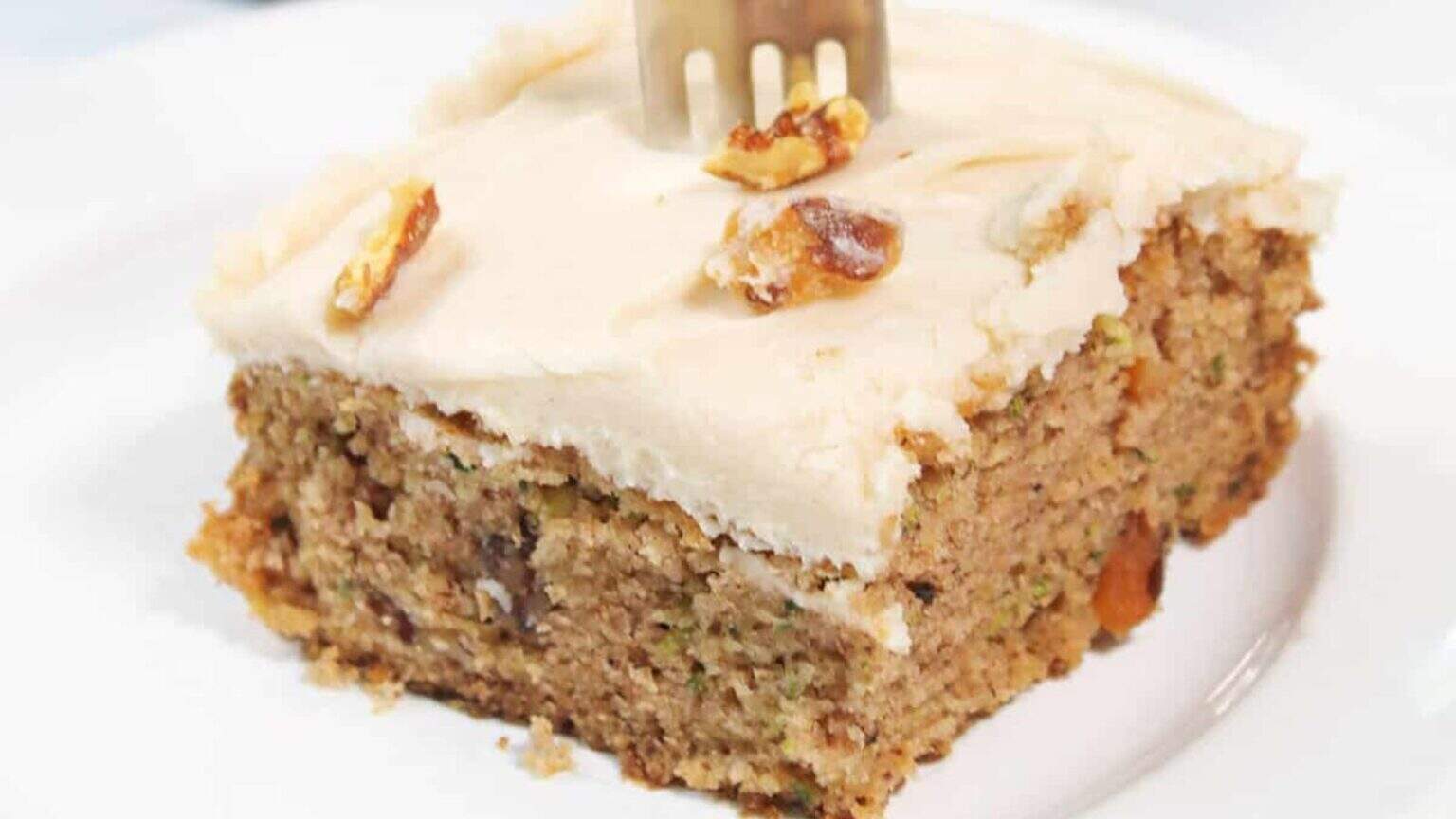 12 Frosting Loaded Cakes That Make Every Slice a Celebration - Savor ...