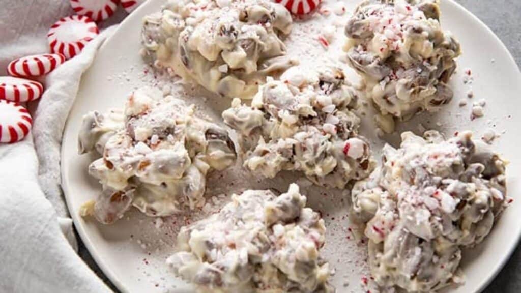 12 Refreshing Peppermint Desserts That Will Wake Up Your Holiday Menu ...