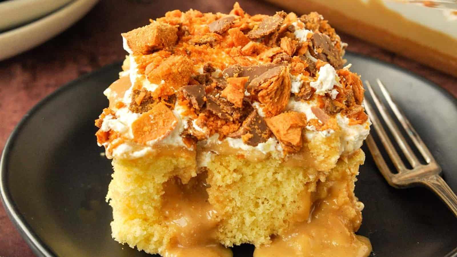 One Tub, Endless Magic: 14 Desserts Made with Cool Whip - Savor and Smile