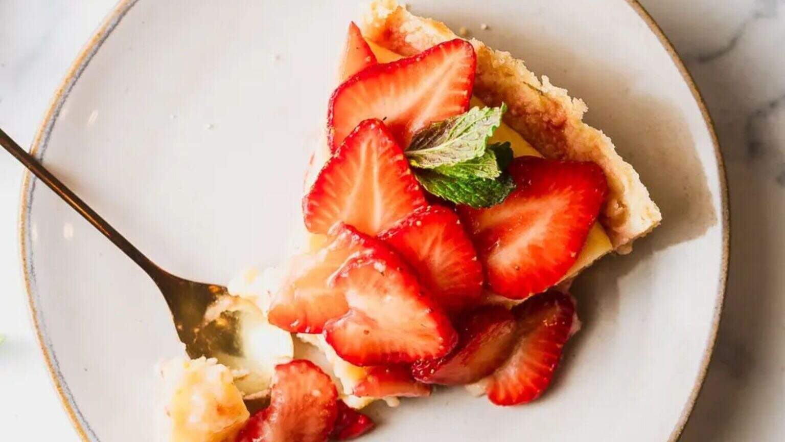14 Sweet and Savory Tarts That Turn Heads on Any Table - Savor and Smile
