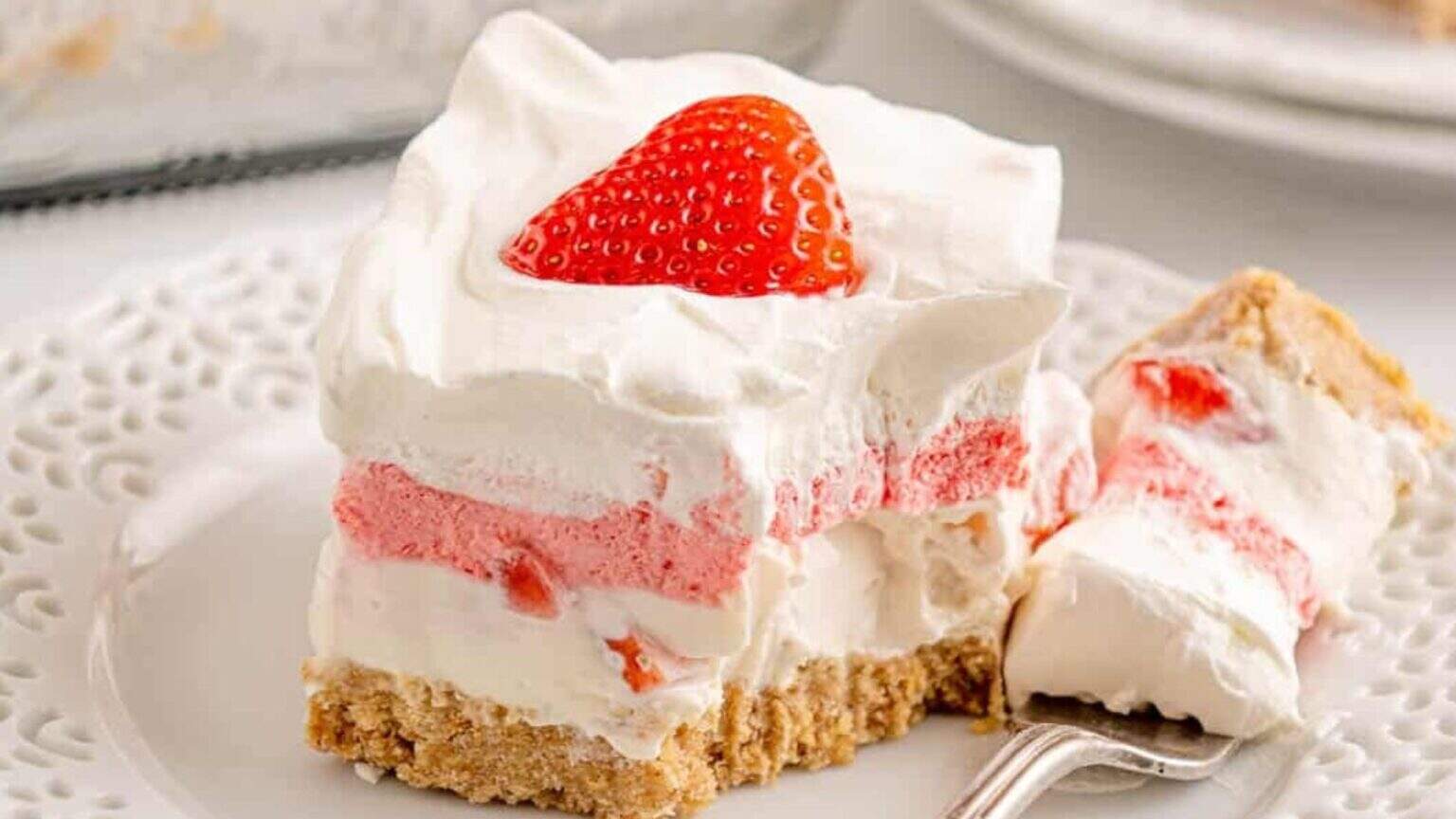 20 Jello Salad Recipes That Make Retro Feel Fun Again - Savor and Smile