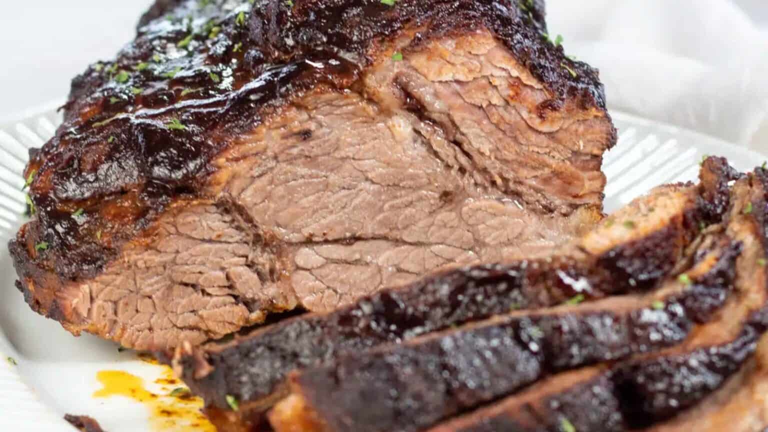 22 Easy Slow Cooker Recipes That Let You Sit Back and Chill - Savor and ...