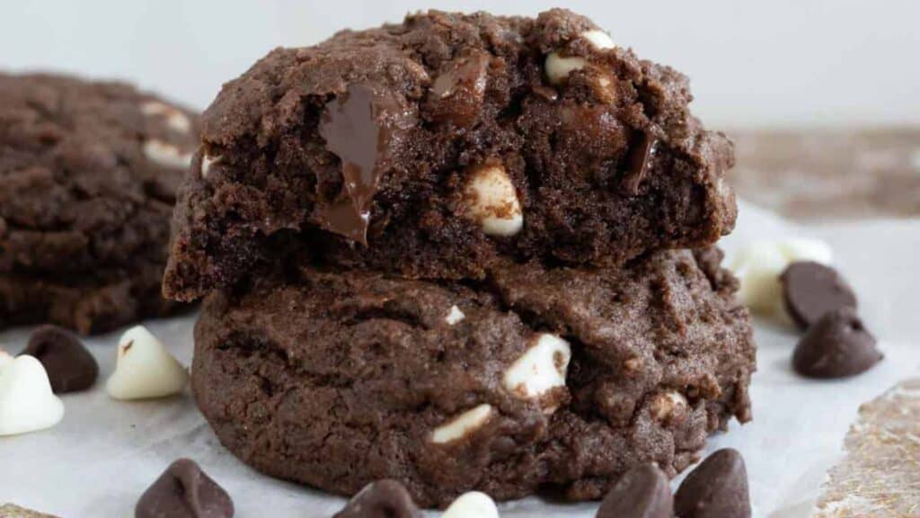 14 Sweet Treats You Can Make With Just a Box of Instant Pudding - Savor ...