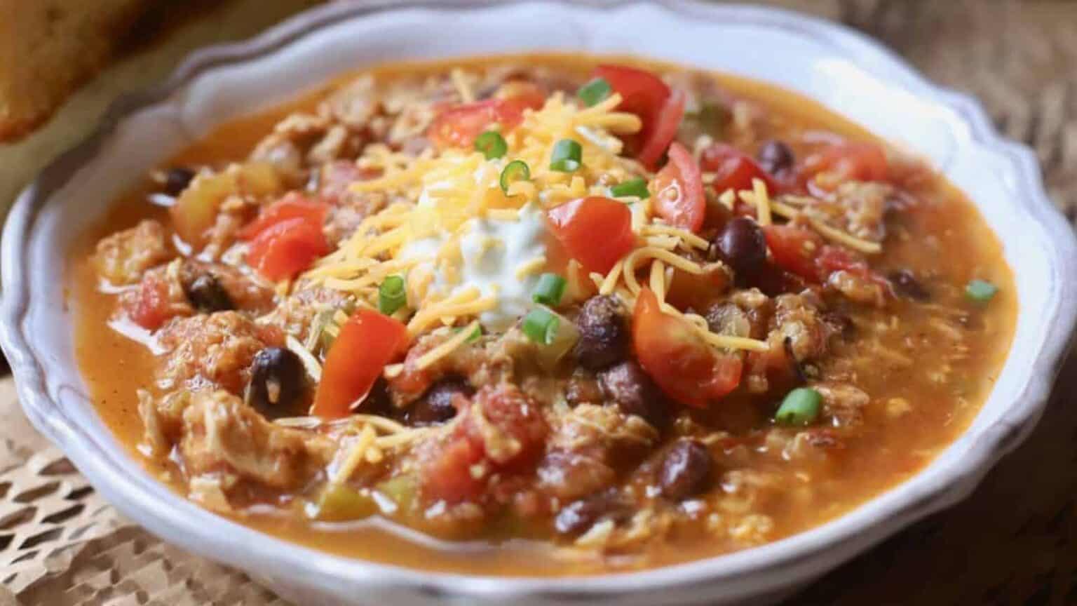 14 Quick Chili Recipes That Come Together Fast - Savor and Smile