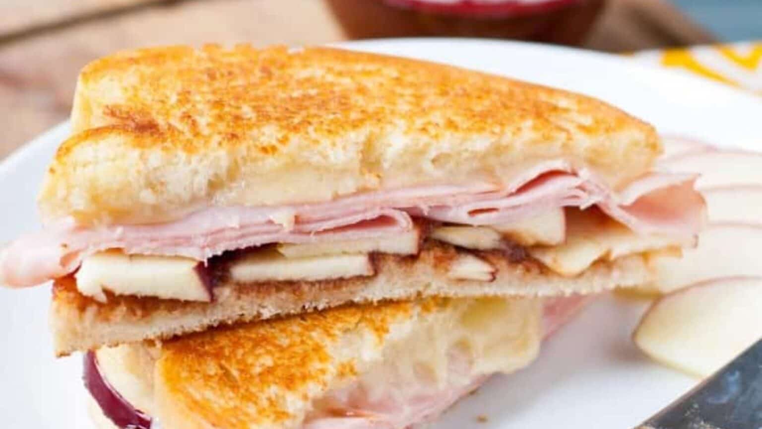 18 Hot Sandwiches That Make Ordinary Meals Feel Epic - Savor and Smile