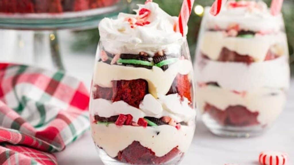 16 No-Fuss Desserts That All Start with a Tub of Cool Whip - Savor and ...