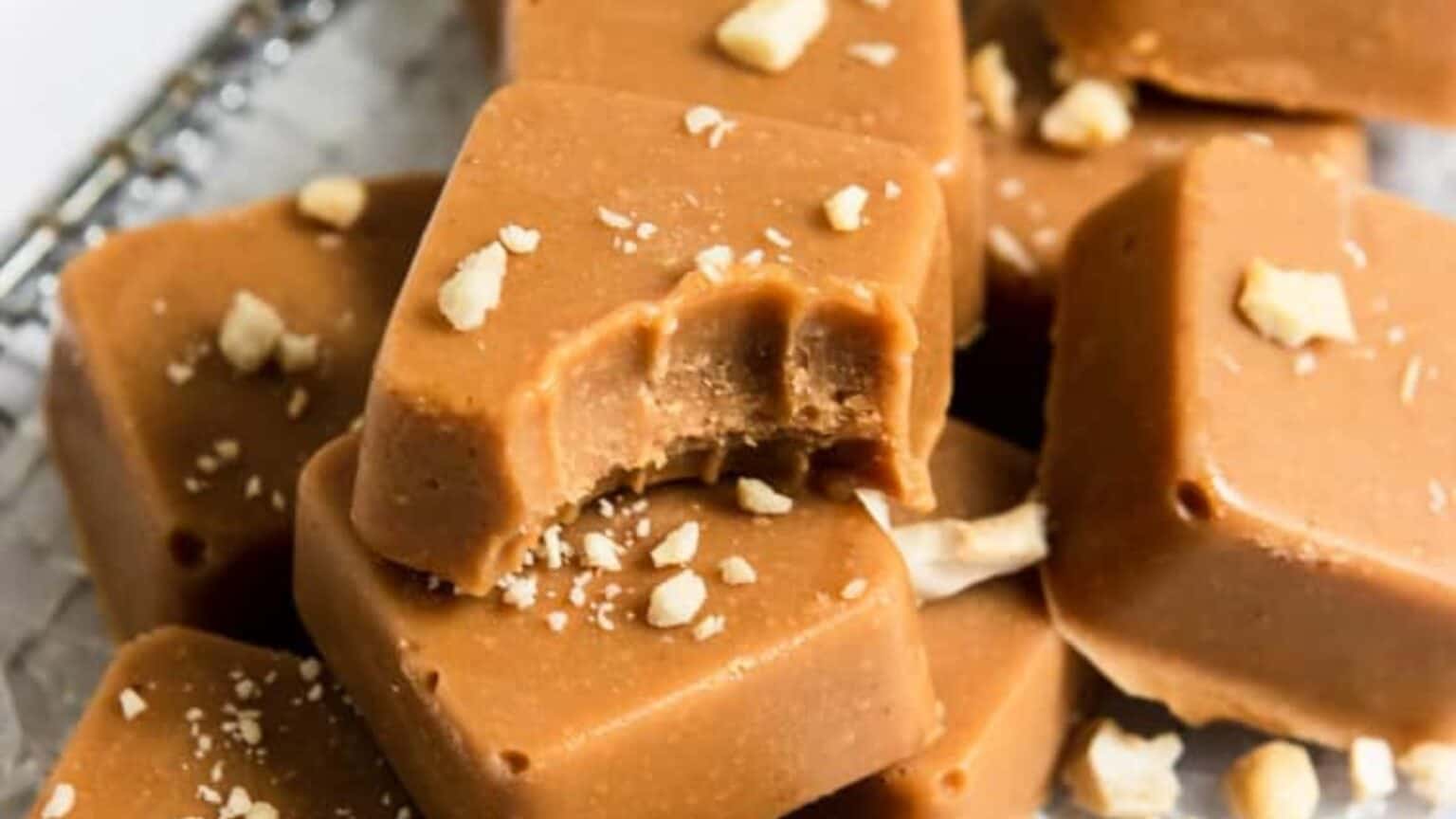 12 Maple Syrup Sweets You’ll Want to Gatekeep From Everyone - Savor and ...