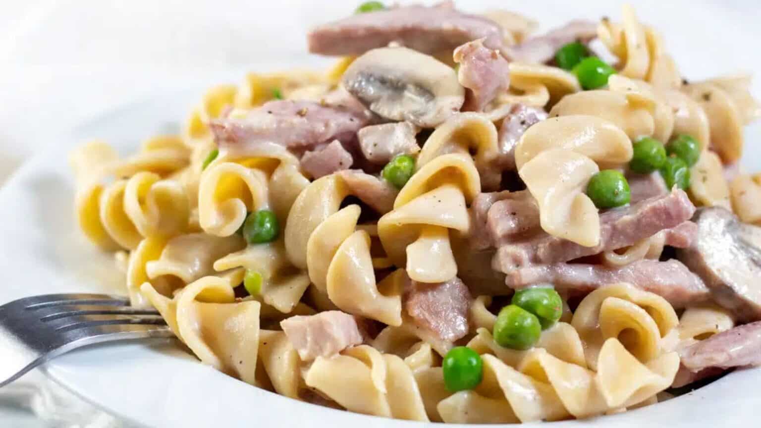 12 Ham Dinners That Are Perfect for Cozy Family Nights - Savor and Smile