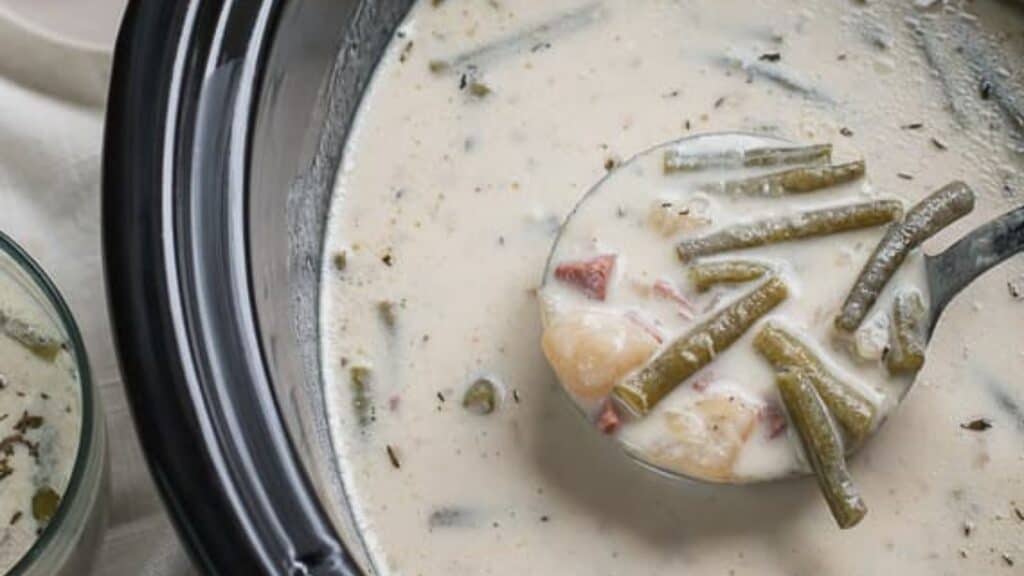 9 Slow Cooker Chowders That Will Impress Everyone at Dinner - Savor and ...