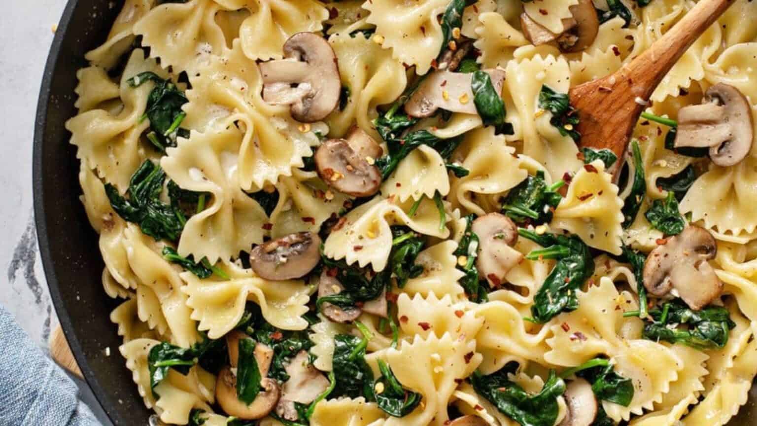 14 Pasta Dinners That Save the Night in Under 30 Minutes - Savor and Smile